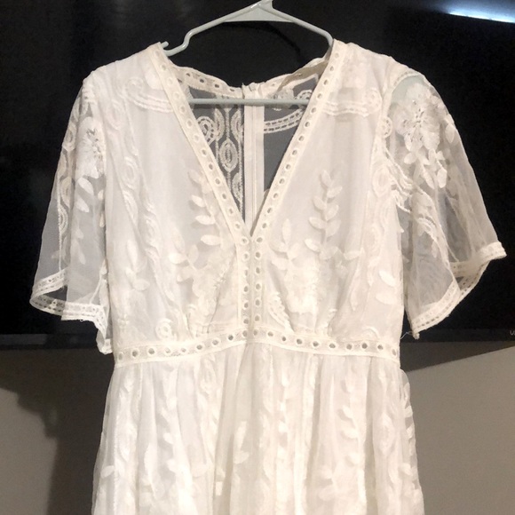 Bella Ella | Dresses | Lacy Detailed Dress Worn Just Once For A Bridal ...